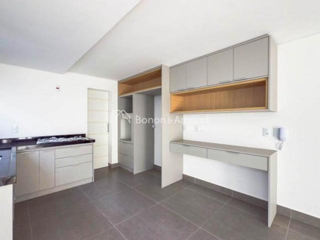 Casa triplex em condomínio com 3 suítes, automação, aquecimento solar, 168 m² no Chácaras Primavera