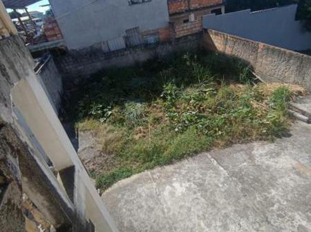 CASA TRIPLEX EM CONTAGEM