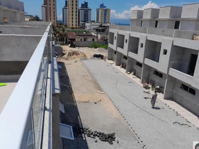 Casa Triplex em Caraguatatuba