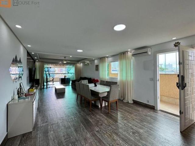 Casa Triplex em Boqueirão Praia Grande