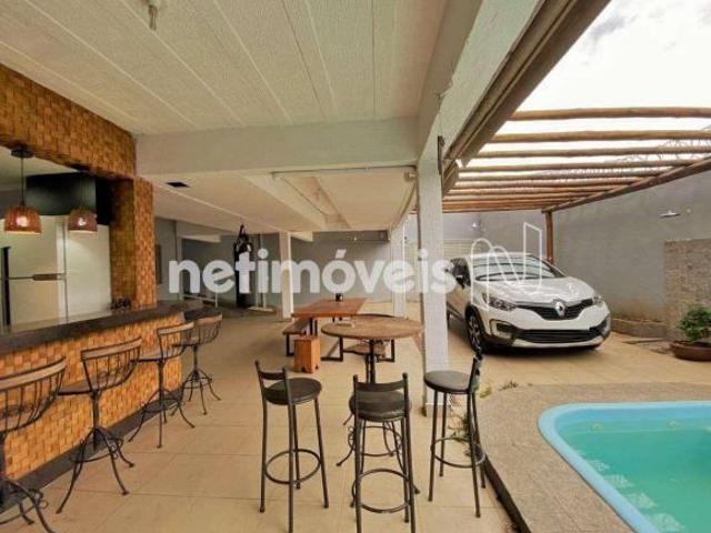 Casa Triplex Impecável à Venda – Lazer Completo, Terraço com Vista 360º