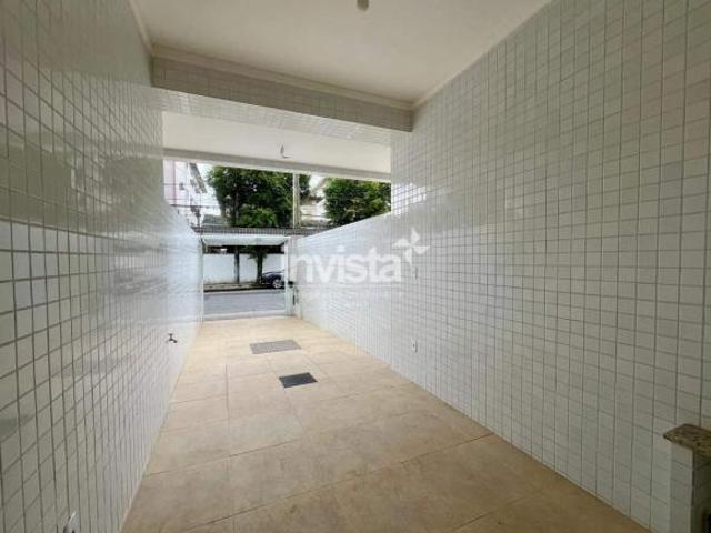 Casa Triplex Nova à Venda no Boqueirão – Santos