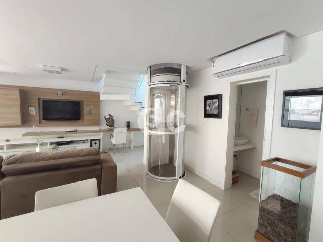 Casa Triplex no Centro de Balneário Camboriú