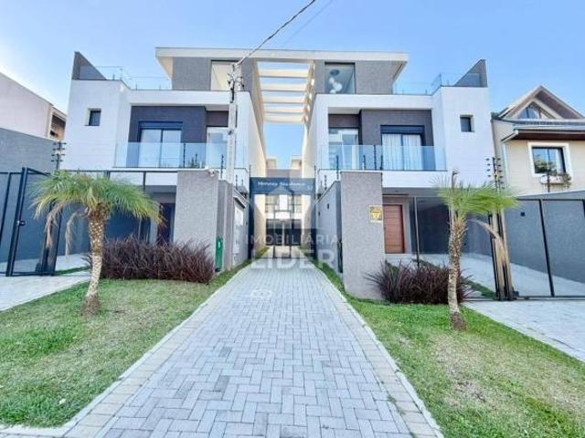 Casa Triplex para venda no Jardim das Américas