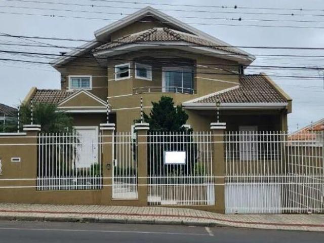 Casa Triplex,pronta para morar,localizada em Ponta Grossa