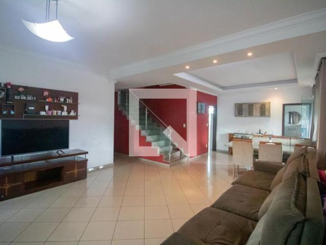 Casa, Tropical, 3 Quartos, 370 m2 Contagem