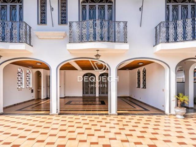 Casa única na Vista Alegre com elevador