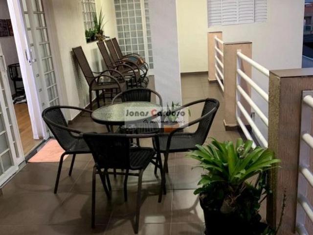 Casa única, com excelente localização, Parque Santana!