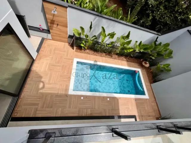 Casa Urbanova Condomínio Floradas da Serra 4 Dormitórios 215m² Porteira Fechada