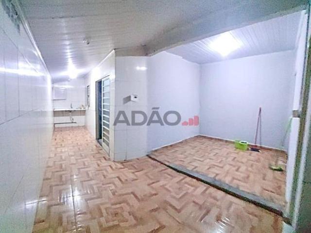 Casa Urias Magalhaes Casa de Rua com 3 Quarto s por R$ 400000.00 no setor Setor Urias Magalhães AD2