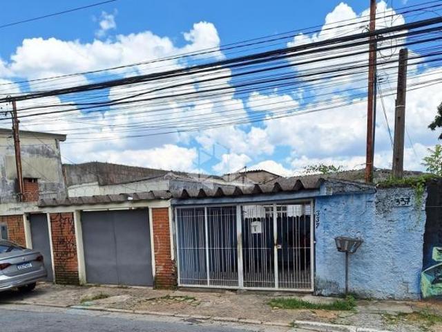 Casa velha a venda para renda em um terreno de 825m² na Vila Dona Augusta