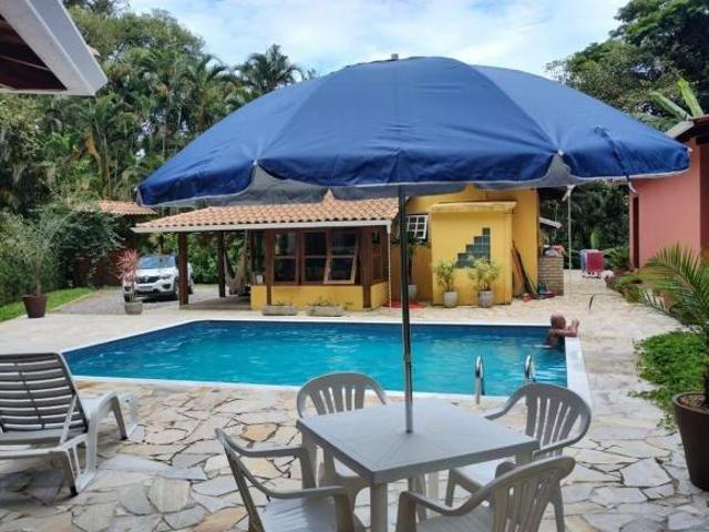 Casa venda no meio da natureza