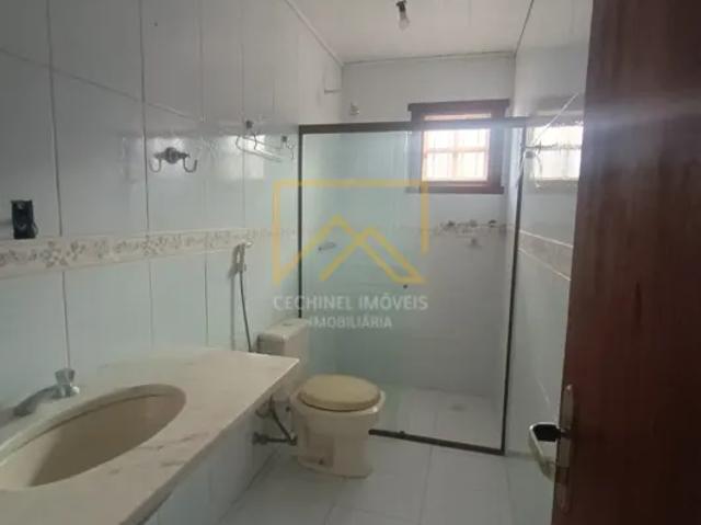 Casa à venda no bairro Vila Parque Brasília Cachoeirinha/RS