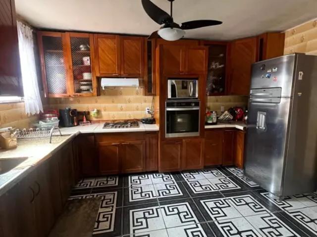 Casa à Venda no Bairro Hípica – 3 Dormitórios e Amplo Quintal