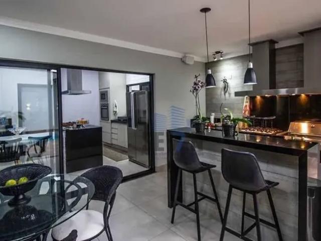Casa à Venda no Condomínio Lago Sul Bauru – 3 Suítes, Piscina e Espaço Gourmet