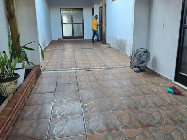 Casa à venda no Jardim Terra Branca