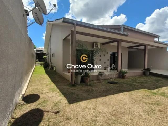 Casa à venda no Jardim Universitário