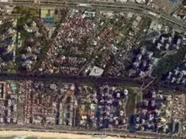 CASA venda ou aluguel com 697 metros quadrados, 4 quartos com 4 suites