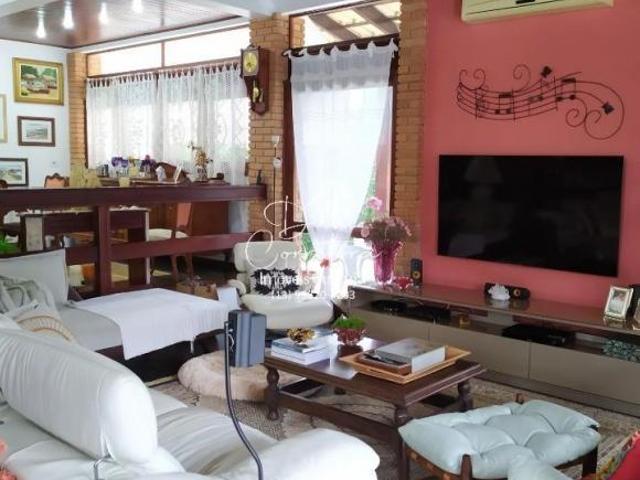 Casa venda ou locação condomínio Granville, Guarujá SP: 5 quartos, 2 suítes, 2 salas, 5 banheiros, 4