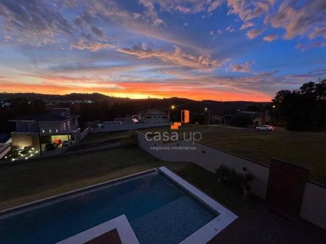 Casa a Venda no Condomínio Terras de Santa Tereza — Itupeva SP