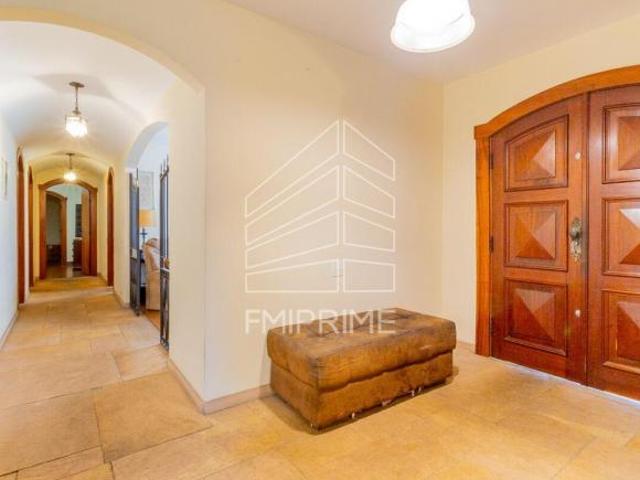 Casa venda Alto de Pinheiros 368m² 4 vagas de garagem Piscina