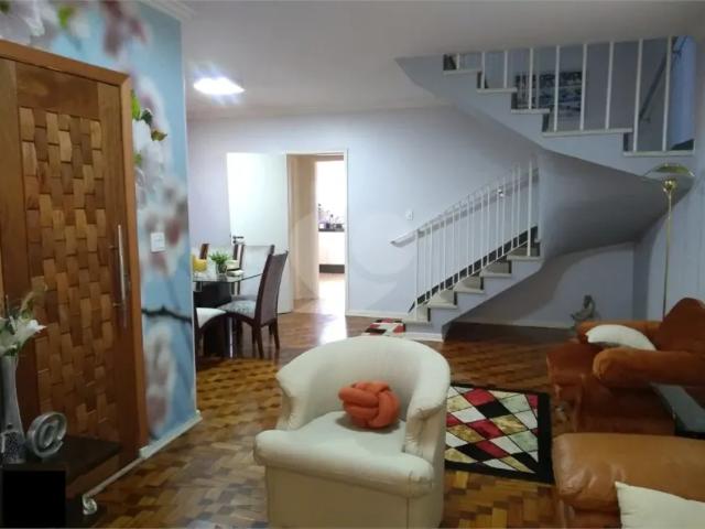 Casa à venda com 3 quartos, sendo 1 suíte, em Saúde, São Paulo SP