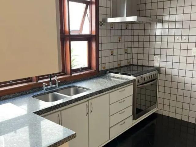 Casa em Condomínio à venda em Alphaville
