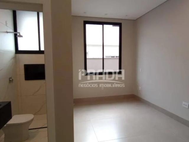 Casa à venda com 4 suítes Condomínio Alphaville 2 Uberlândia/MG