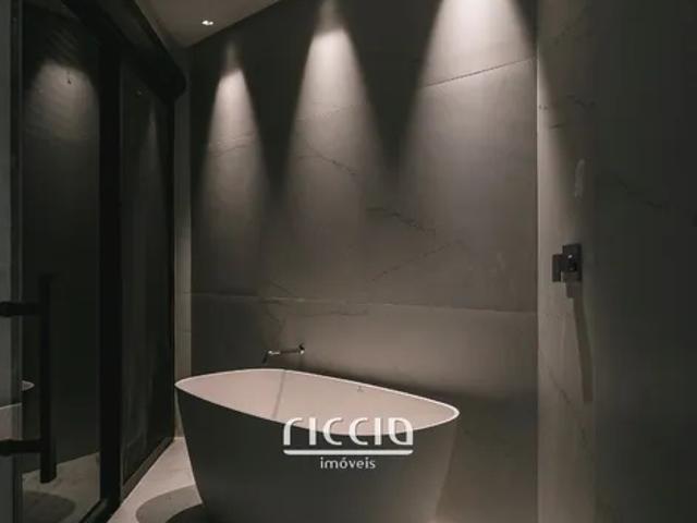 Casa à venda com 5 Suítes no Urbanova Luxuosa c/ 819 m² Construção/Elevador/Piscina Aquecida SJC