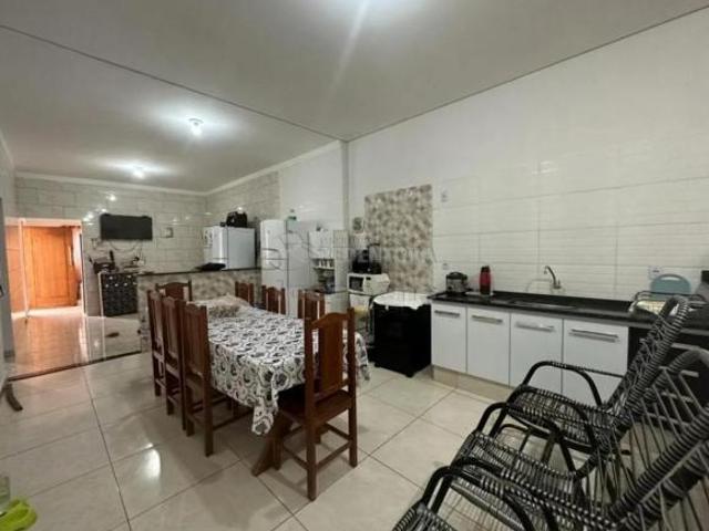 Casa Venda com 03 dormitórios no Residencial Regissol II
