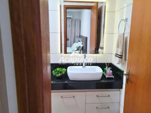 Casa à venda com 03 quartos, sendo 01 suíte e 02 vagas de garagem no bairro Jardim Das Orquídeas em