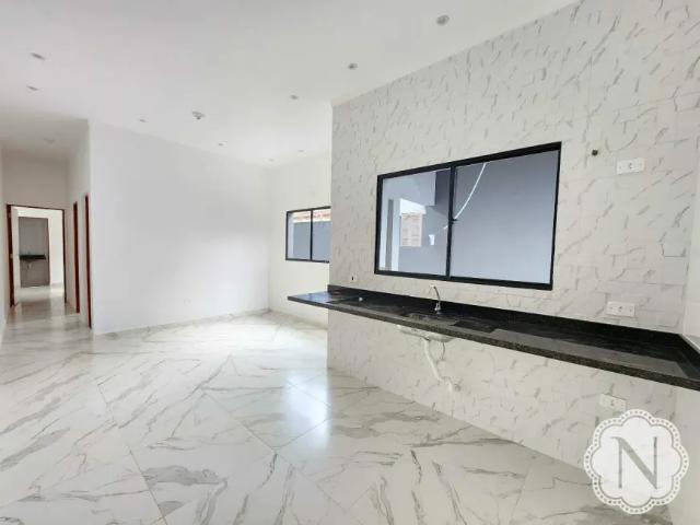 Casa à venda com 2 quartos no bairro Nova Itanhaém Interior