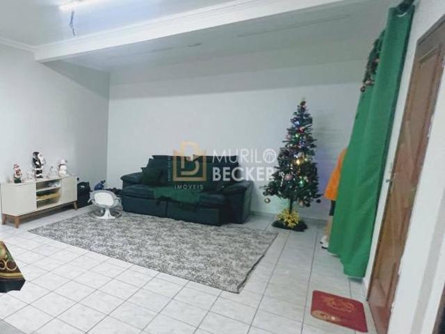 Casa venda com 3 quartos e salão comercial 355m² Bairro Parque Industrial