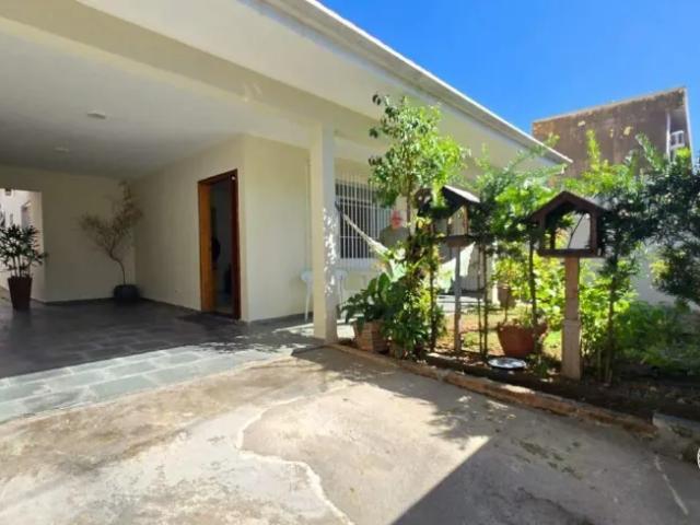 Casa à venda com 3 quartos no bairro Centro