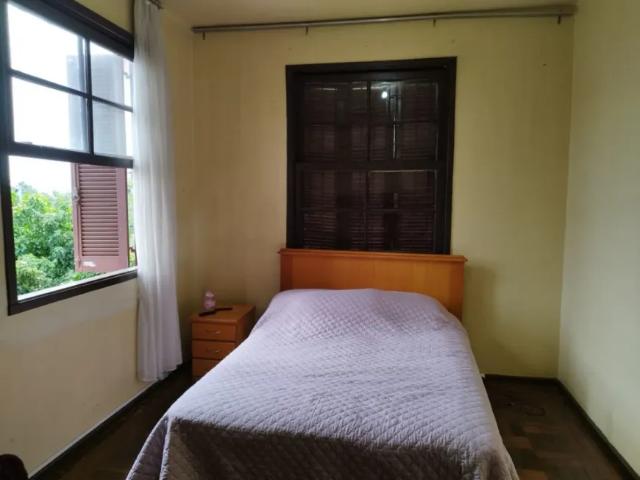 Casa à venda com 3 quartos no bairro Glória