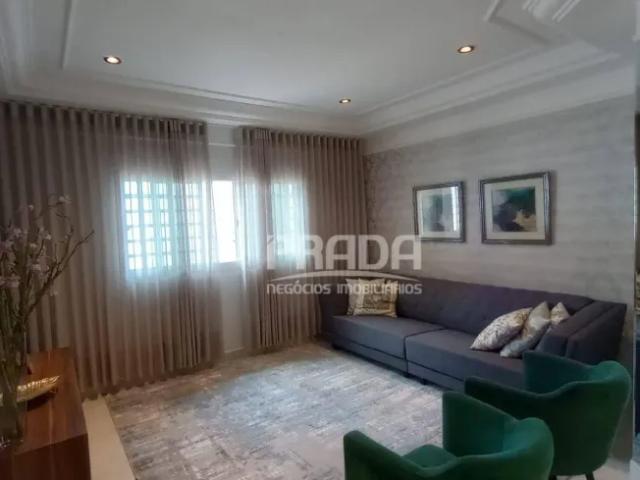 Casa à venda com 3 quartos sendo 1 suíte Jardim Karaíba Uberlândia/MG