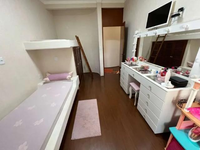 Casa à venda Cond. Chácara Das Paineiras II na Granja Viana