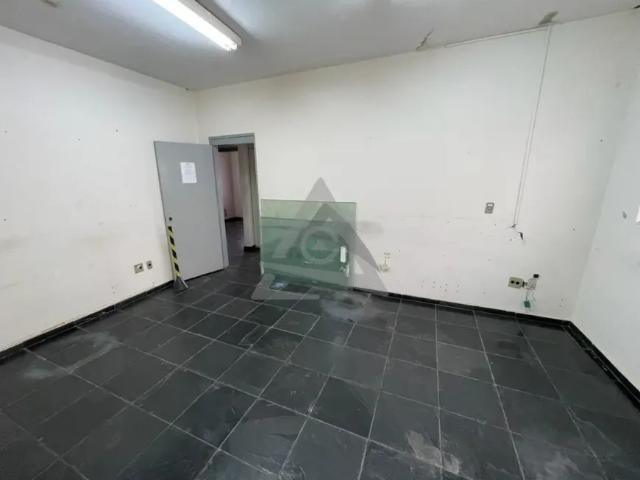 Casa à venda em Campinas, Jardim do Trevo, com 10 quartos, com 262 m²