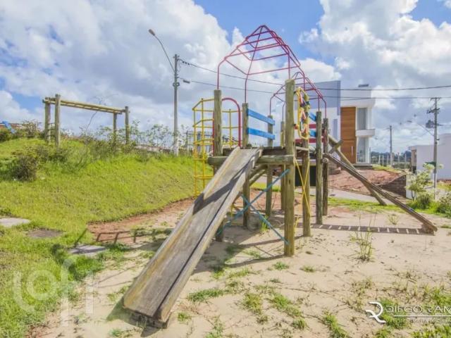 Casa à venda em Mário Quintana com 200 m², 3 quartos, 1 suíte, 2 vagas