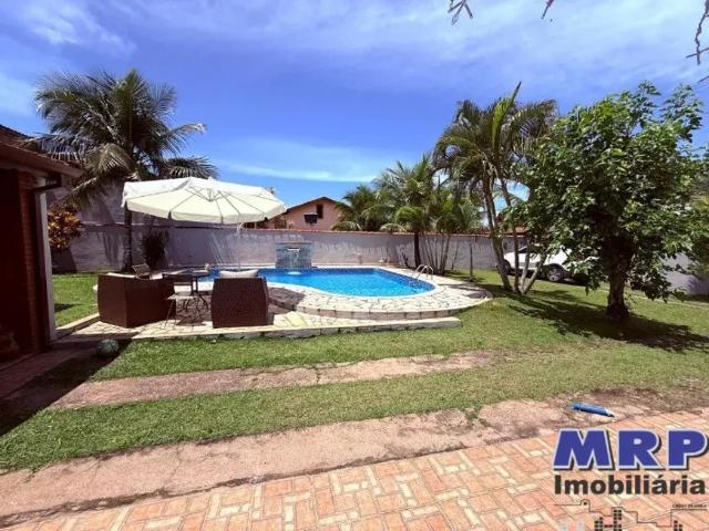 Casa à venda em Massaguaçu, Caraguatatuba. 2 quartos, com piscina