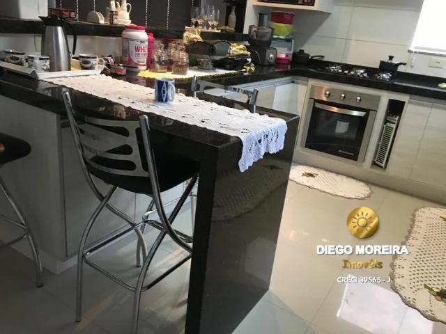Casa á venda em Atibaia com 3 dormitórios e excelente acabamento!