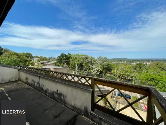 Casa à venda em Belém Novo – Vista deslumbrante para o Guaíba!
