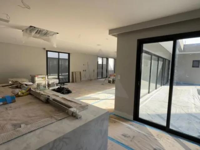 Casa à venda em campinas, alphaville dom pedro residencial 3, com 4 suítes, com 370 m²