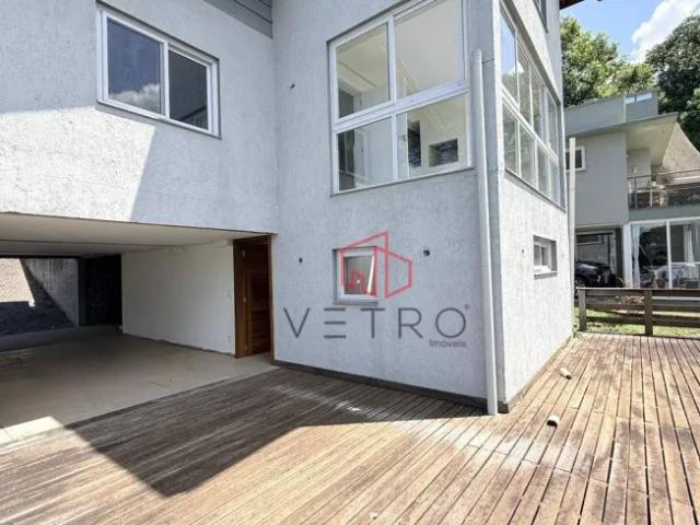 Casa à Venda em Canela!
