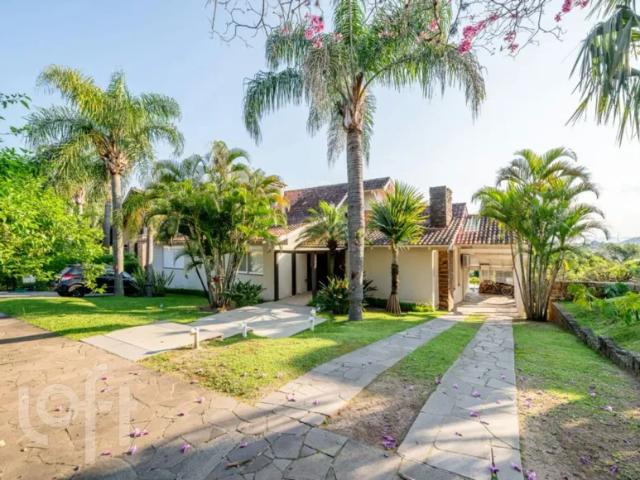 Casa à venda em Ipanema com 450 m², 3 quartos, 3 suítes, 4 vagas