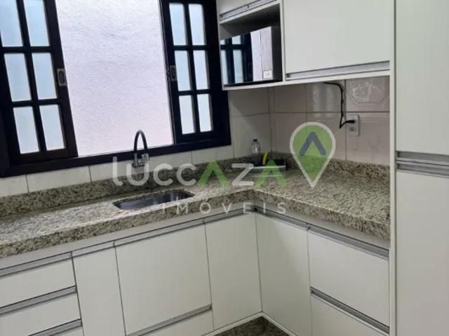 Casa à venda em Jacareí SP, Jardim das Indústrias: 3 quartos, 1 suíte, 2 salas, 3 vagas de garagem
