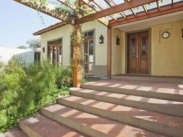 Casa à venda em Alto de Pinheiros, São Paulo, SP