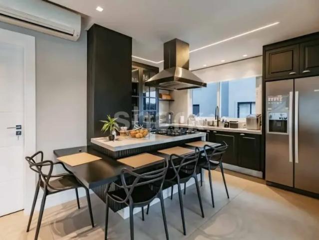 Casa à venda por R$7.00O. 000,00 em Alphaville, Santana de Parnaíba SP