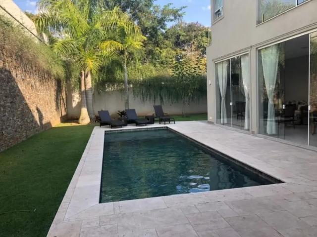 Casa à venda por R$ 8.650.000,00 em Tamboré Santana de Parnaíba SP