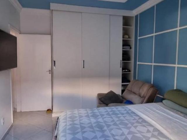 Casa venda Valinhos 03 quartos 04 vagas de garagem, portão automático
